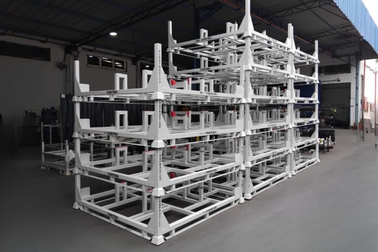 Rack metálico na indústria automotiva de São Paulo